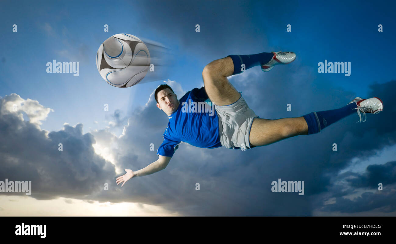 Sky kick hi-res stock photography and images - Alamy