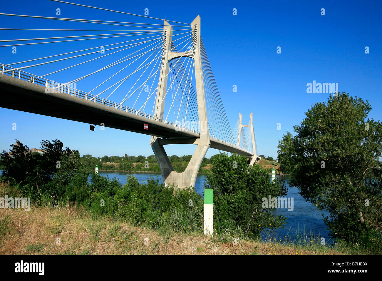 The Tarascon-Beaucaire suspension Bridge (2000) at Tarascon in France ...
