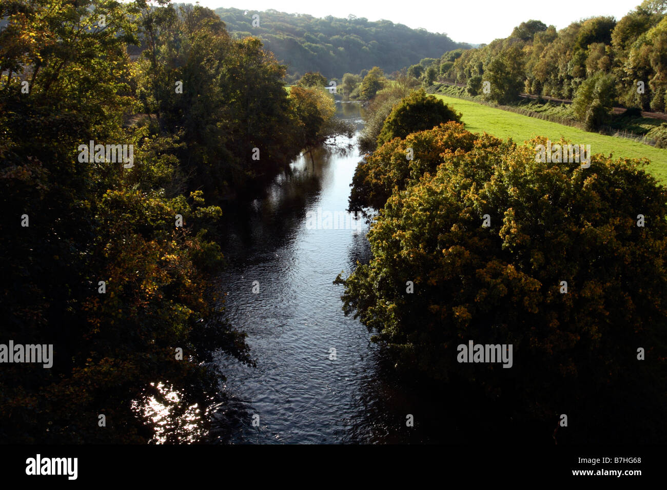 Avon river flows hi-res stock photography and images - Alamy