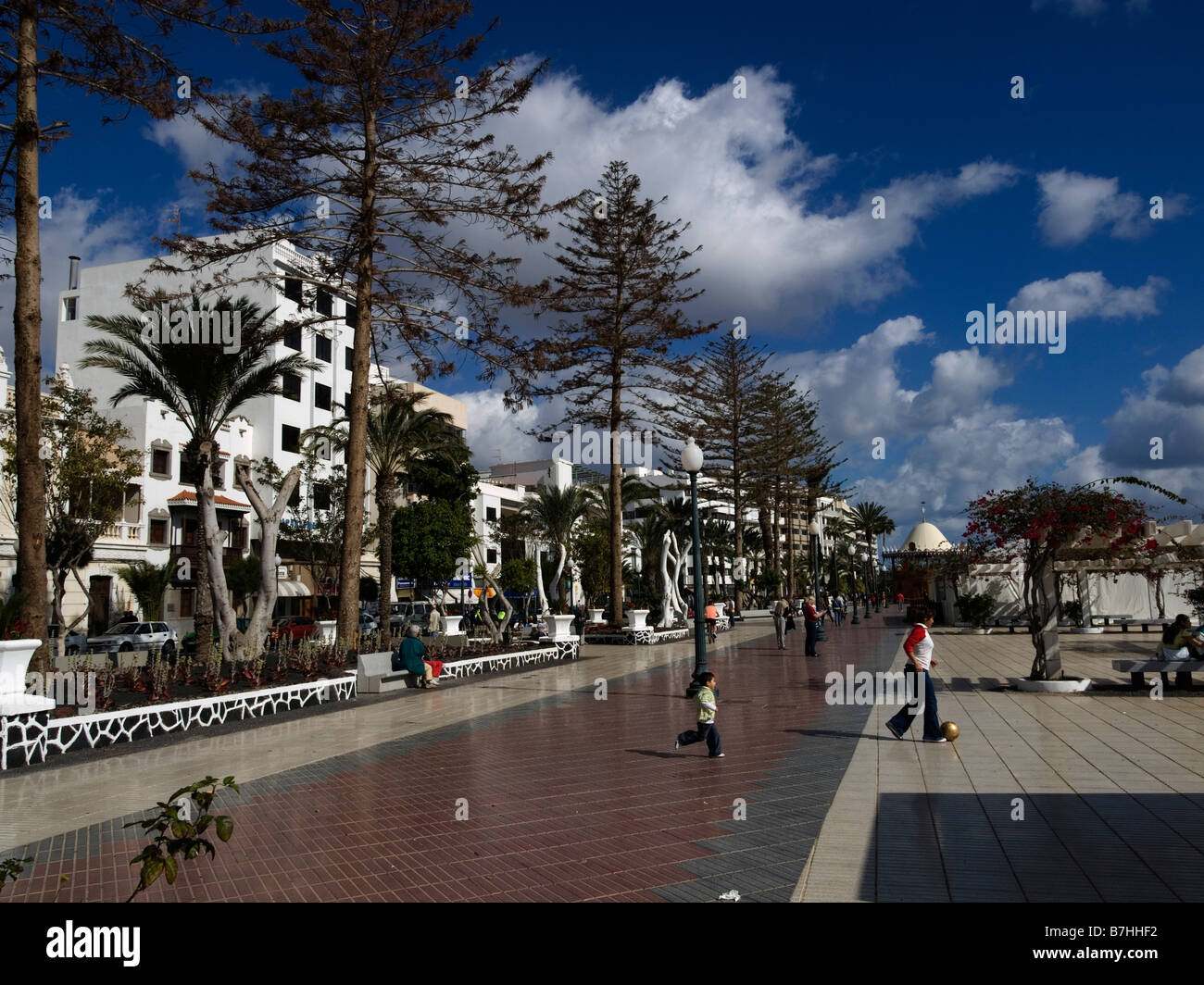 The seaside promenade at Arrecife capital of the Canary Island of ...