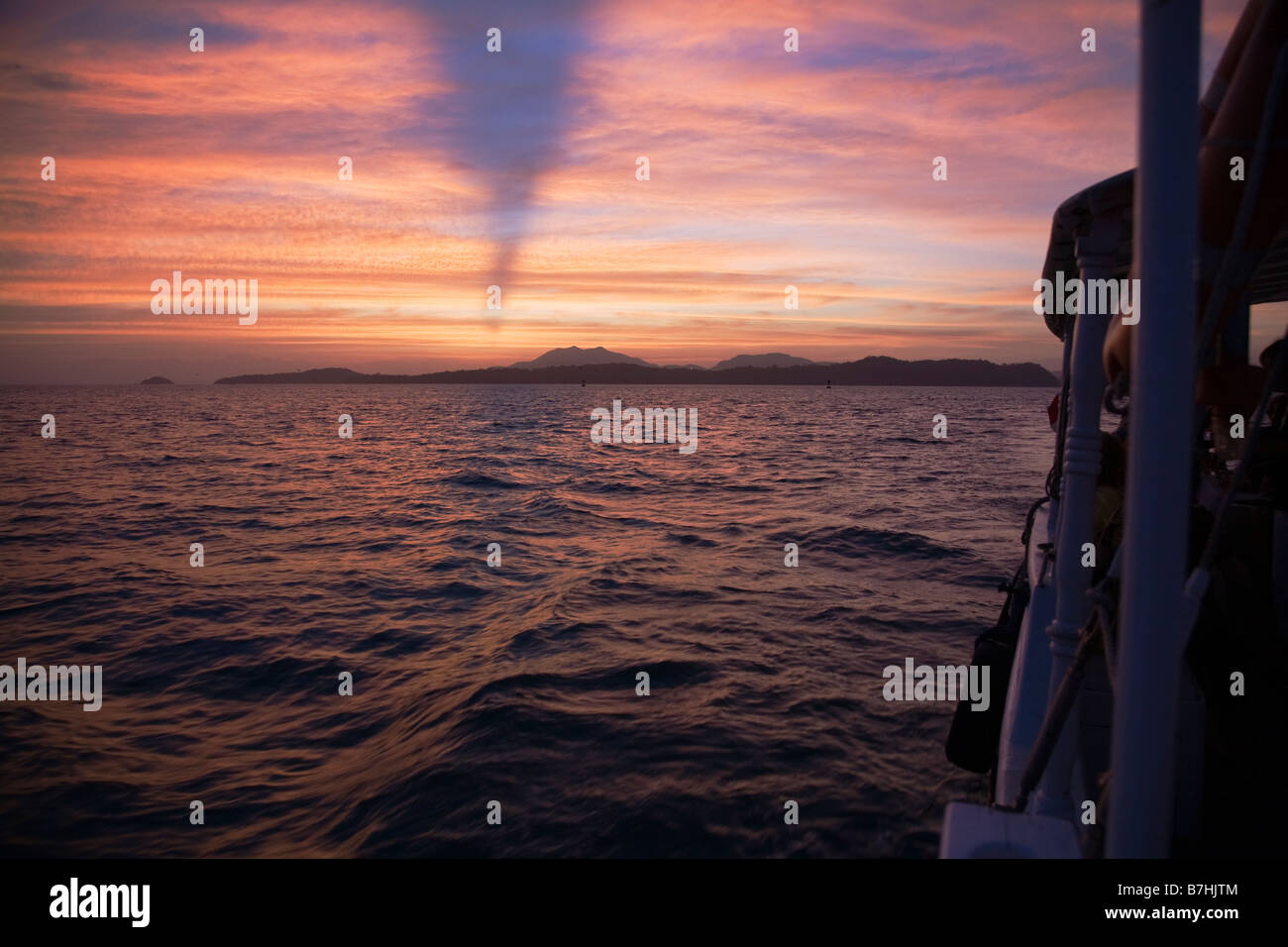 Panama panama canal sunset hi-res stock photography and images - Alamy