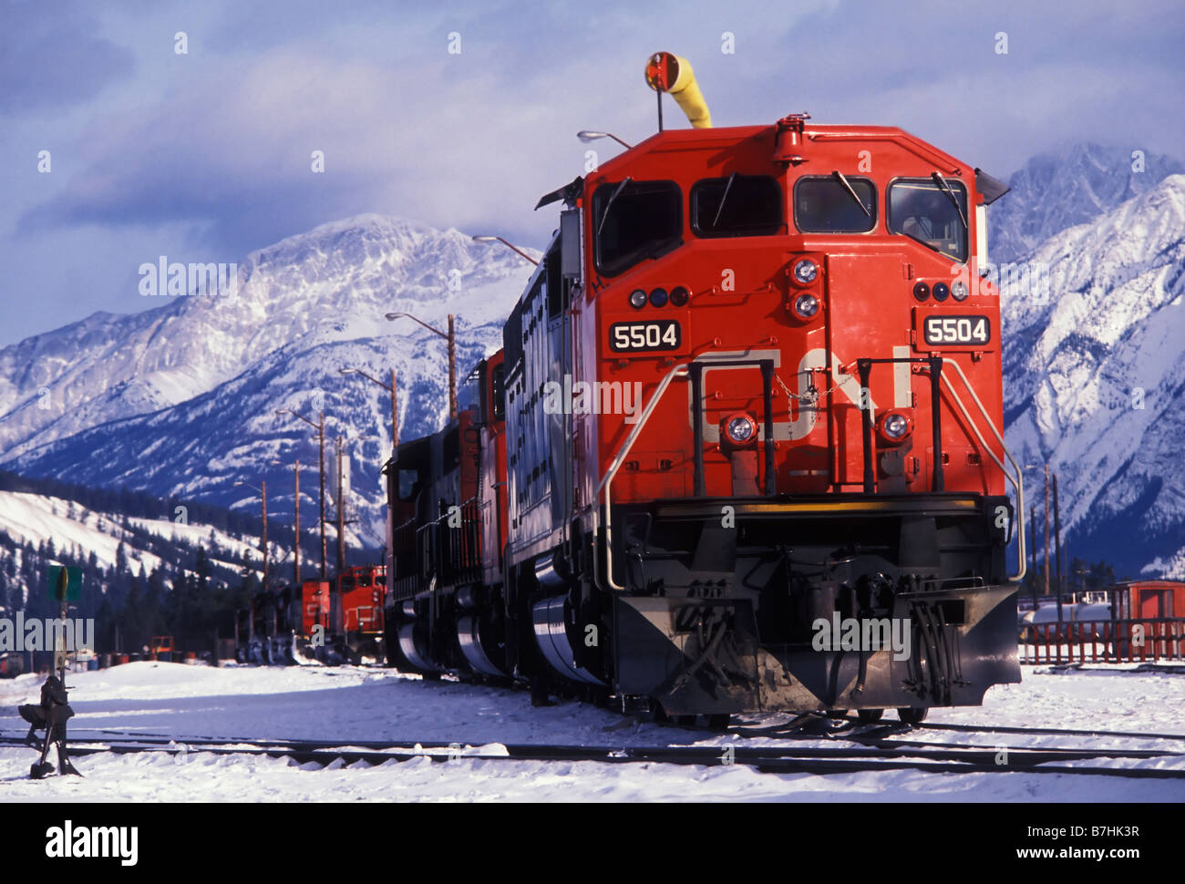 Cn train at jasper hi-res stock photography and images - Alamy