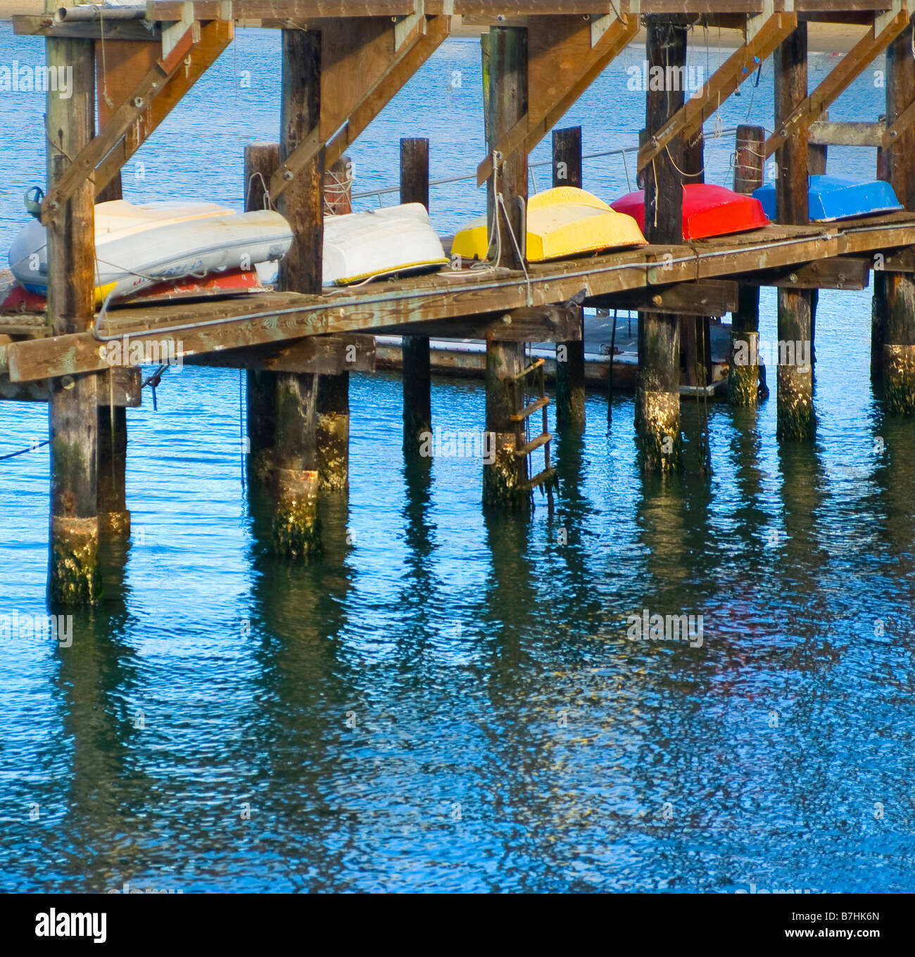 Peer poles hi-res stock photography and images - Alamy