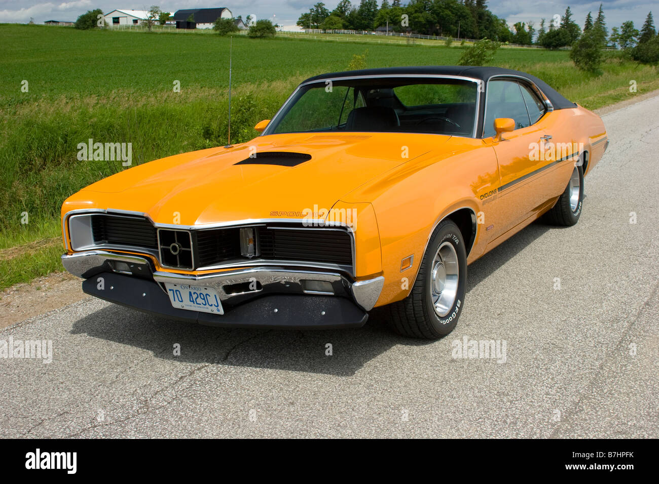 Car front spoiler hi-res stock photography and images - Alamy