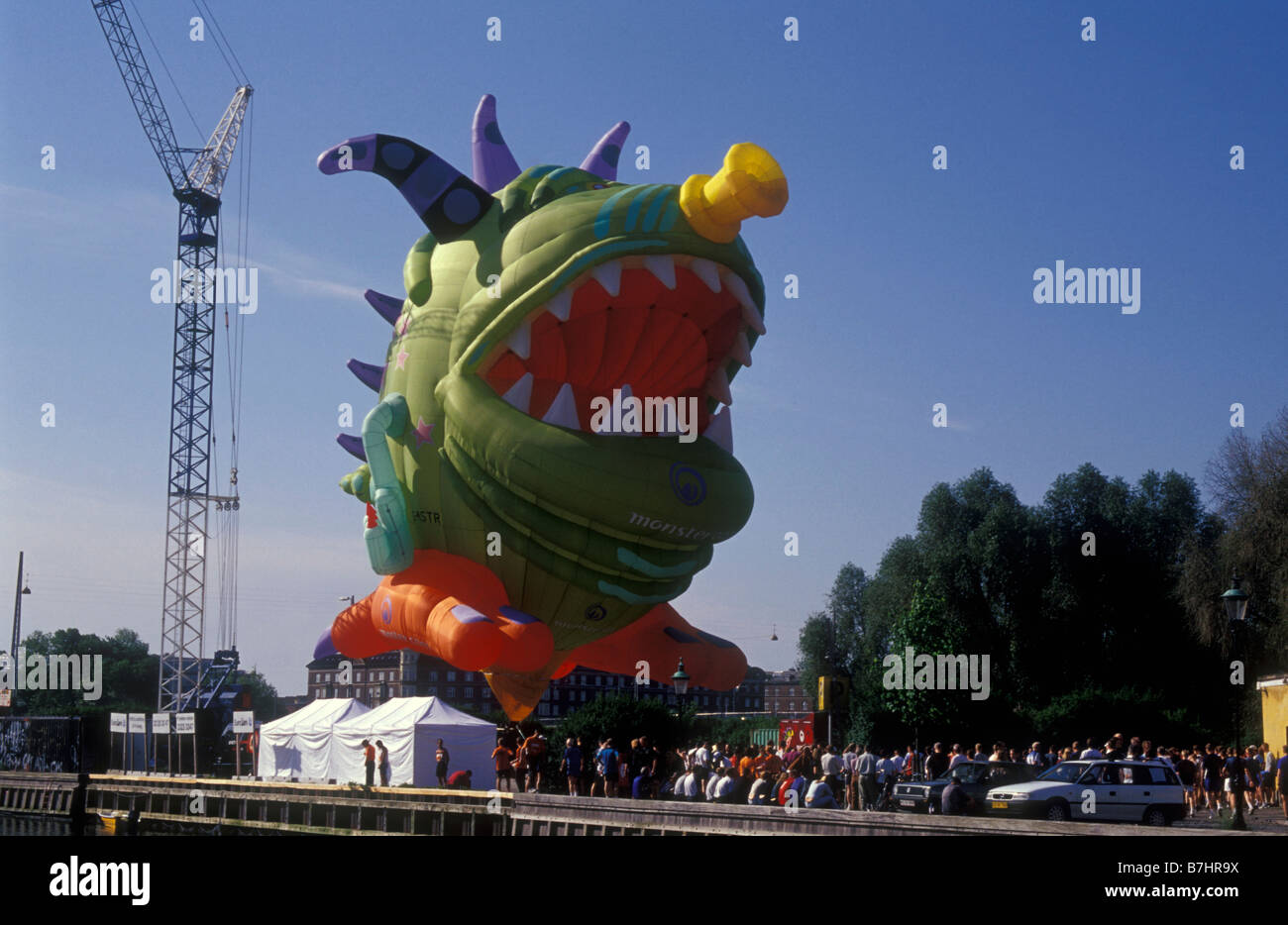 Long distance balloon races hi-res stock photography and images - Alamy