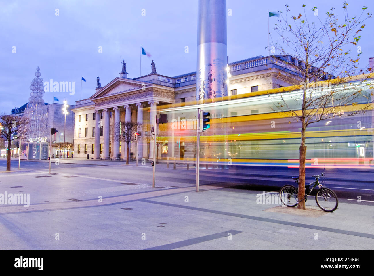 O'connell street dublin hi-res stock photography and images - Alamy