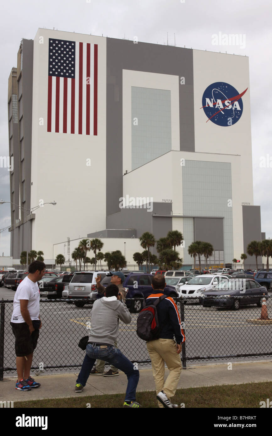 NASA Vehicle Assembly Building Kennedy Space Center Cape Canaveral tour bus tourist Stock Photo ...