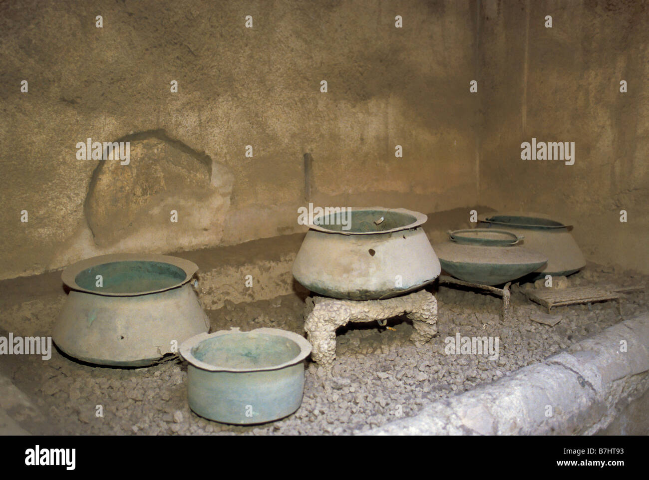 Ancient roman kitchen hi-res stock photography and images - Alamy