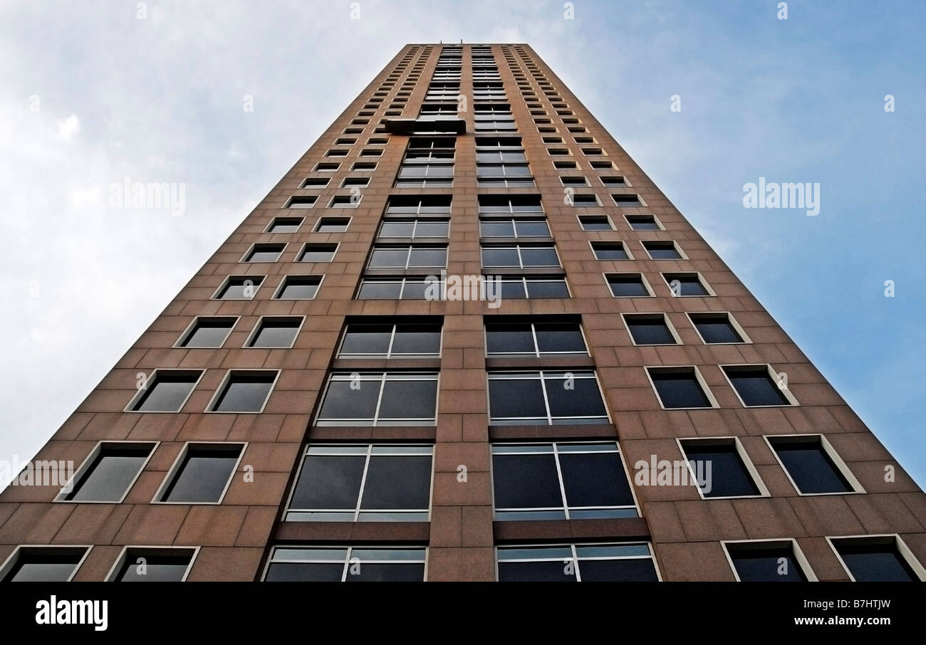 a building ascending into the sky Stock Photo - Alamy