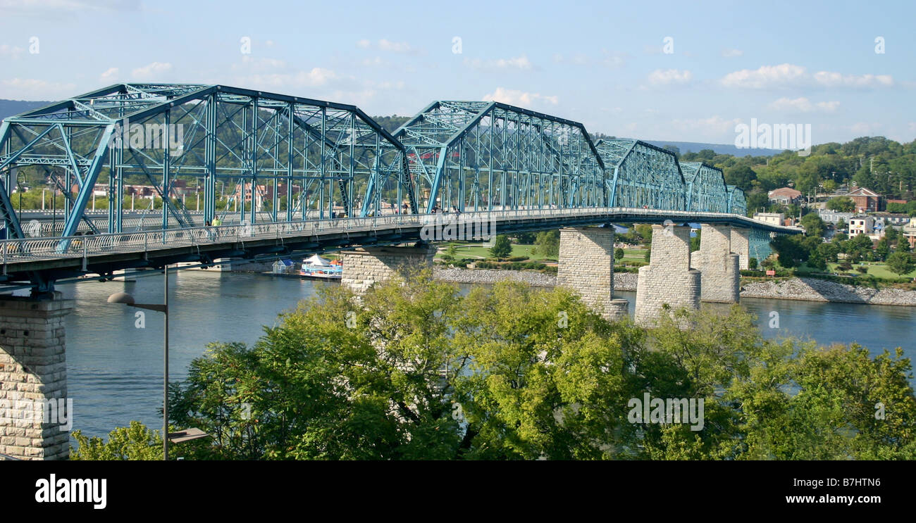 Bridge over the Tennessee River. Chattanooga, Tennessee, USA Stock ...