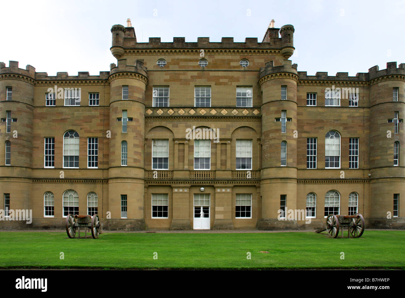 Scotland scottish castles palaces uk hi-res stock photography and ...