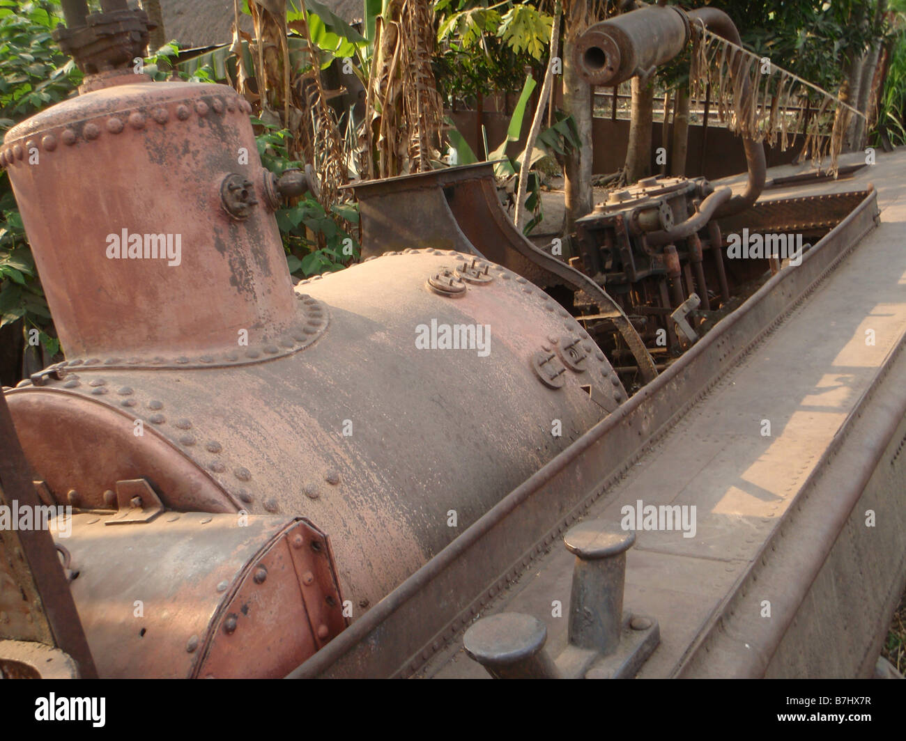 Canoe furnace hi-res stock photography and images - Alamy