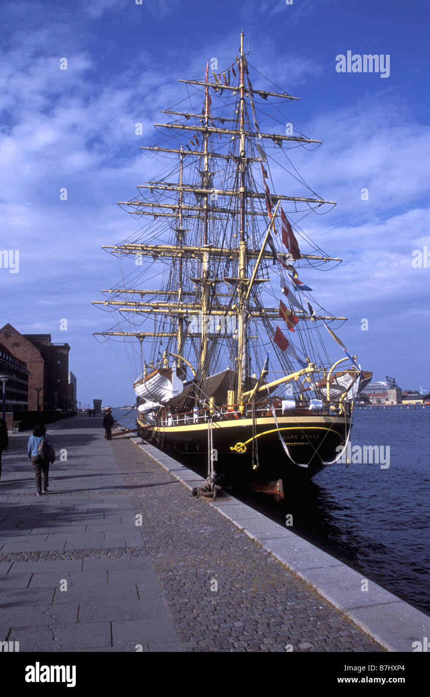 Kobenhavn ship hi-res stock photography and images - Alamy