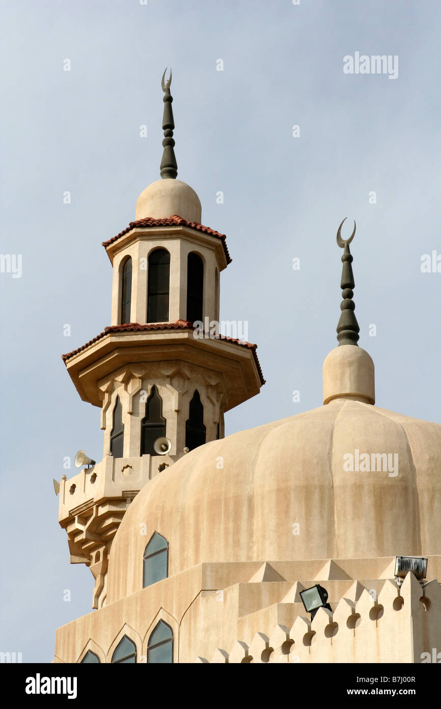 mosque in kuwait city Stock Photo - Alamy