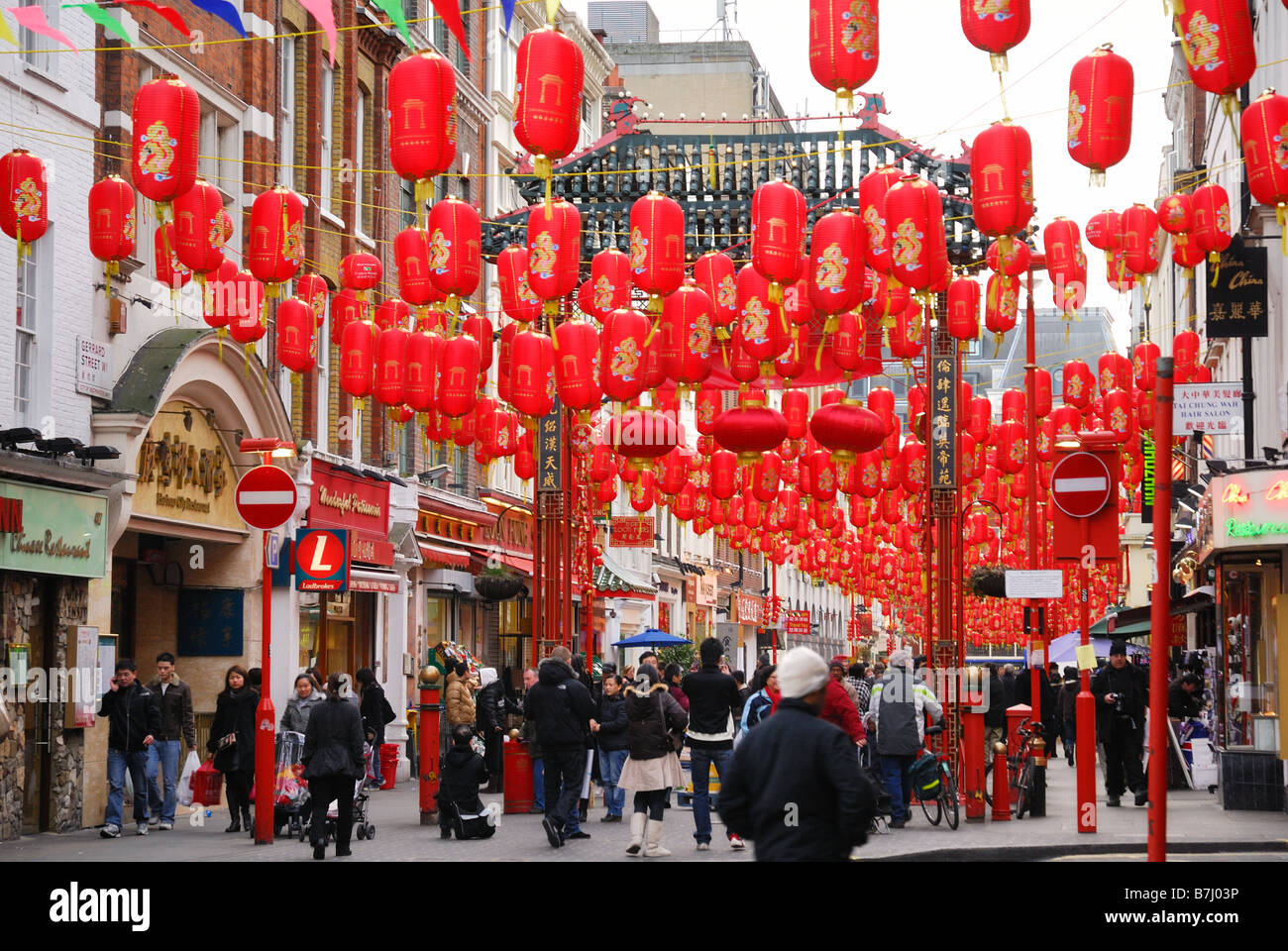Red lanterns Chinatown Gerrard Street London Stock Photo - Alamy