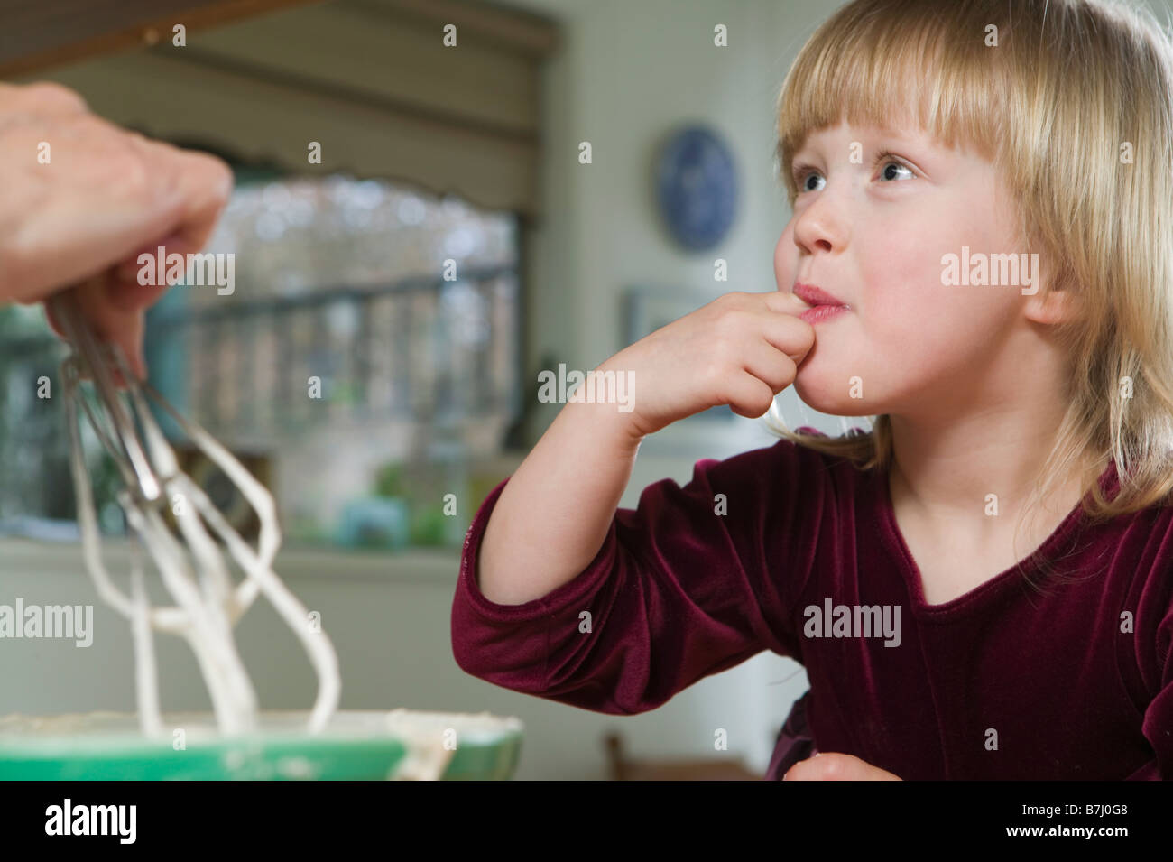 Taste testing hi-res stock photography and images - Alamy