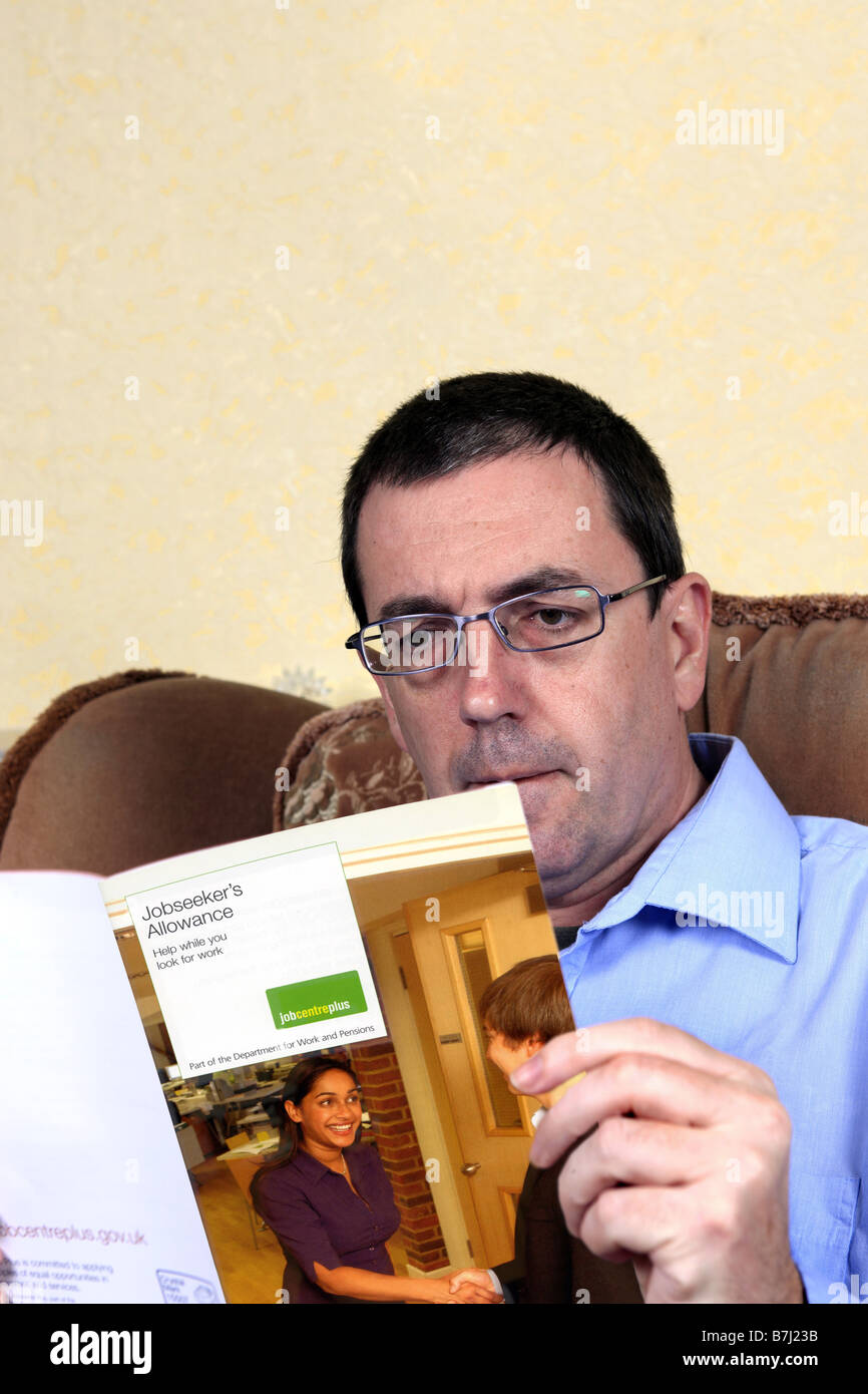 Unemployed man hi-res stock photography and images - Alamy