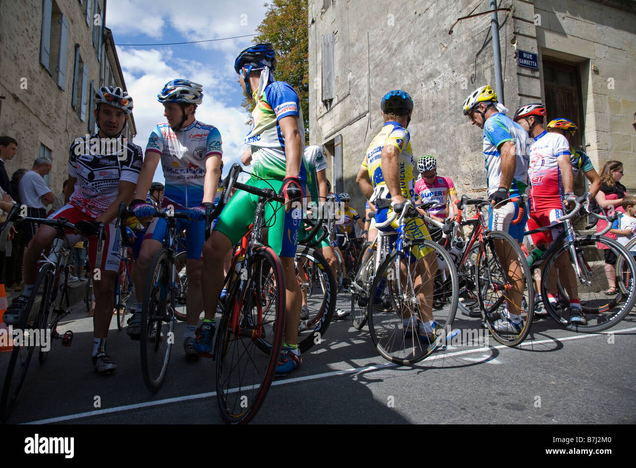 Bike competition starting line hi-res stock photography and images - Alamy