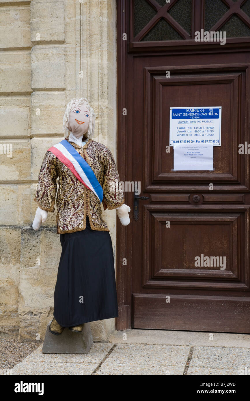 Quirky stuffed dummy hi-res stock photography and images - Alamy