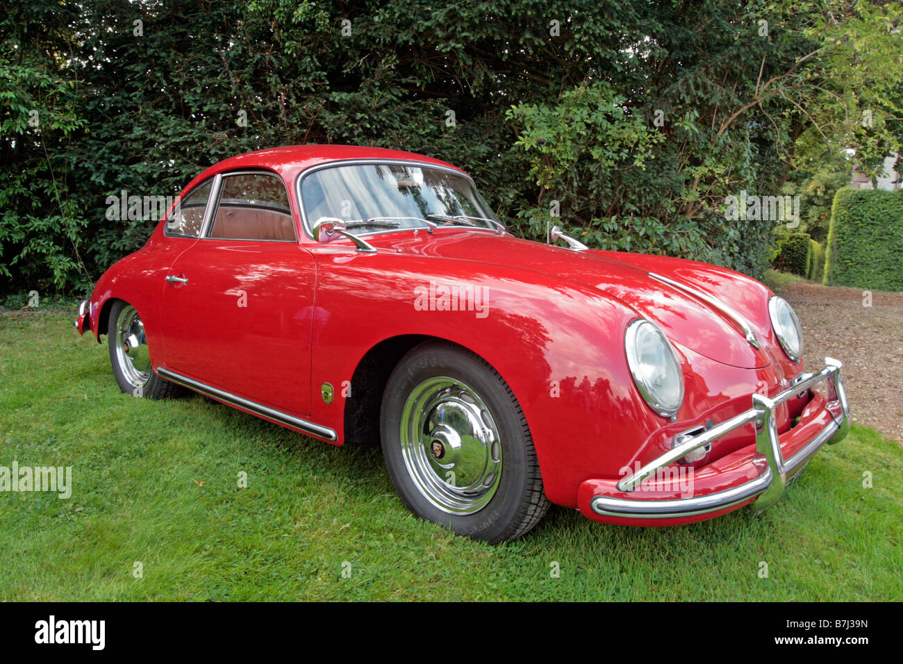 Photograph of a red Porsche 356 Coupe Stock Photo - Alamy