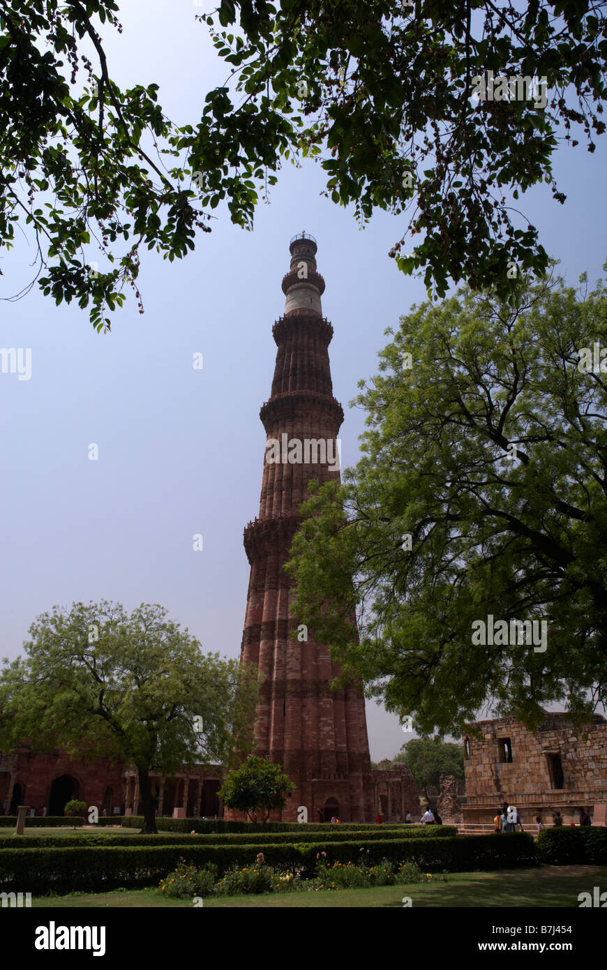 The Qutb Minar complex outside of Delhi, northern India Stock Photo - Alamy