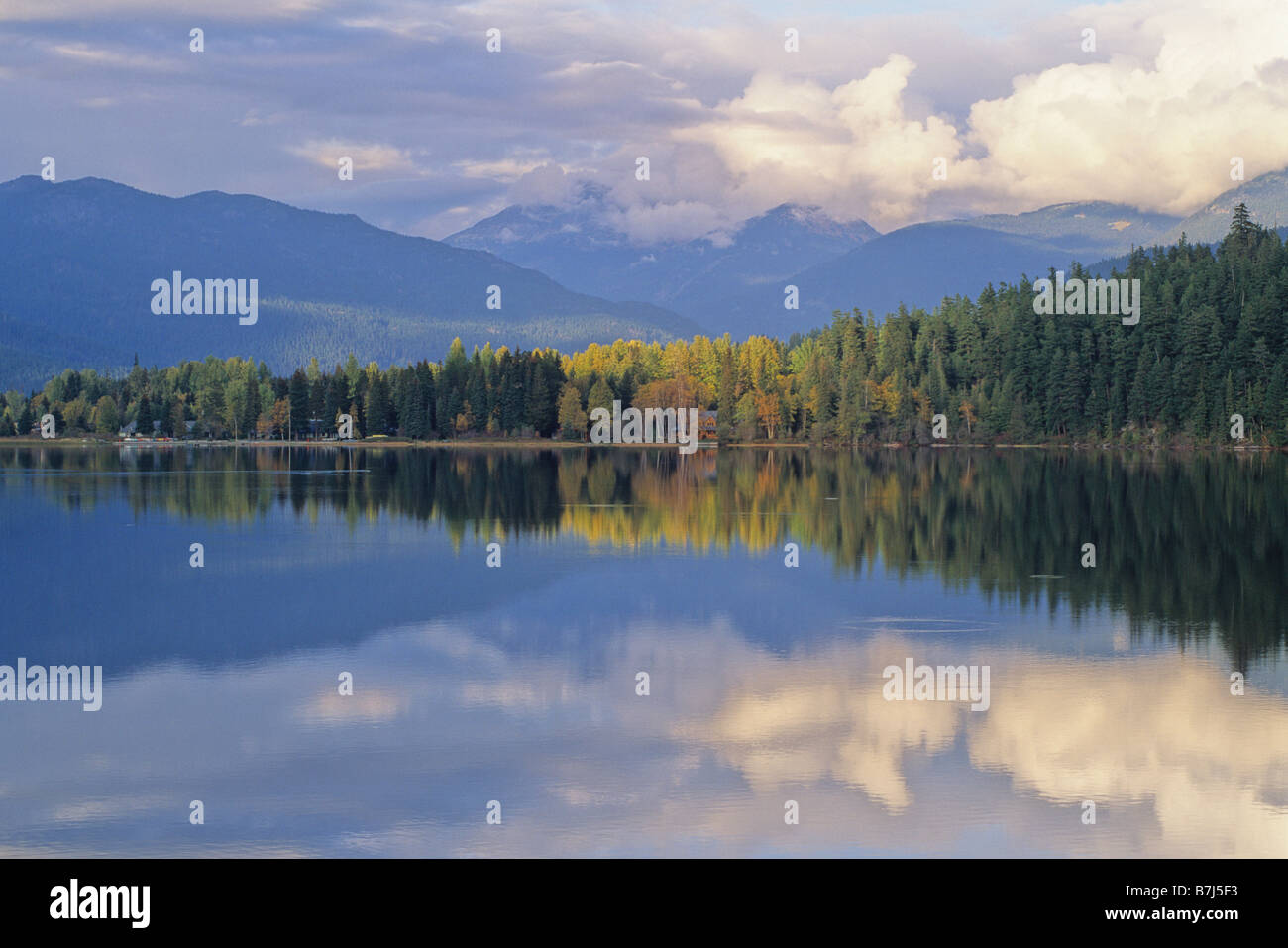 Strandline lake hi-res stock photography and images - Alamy