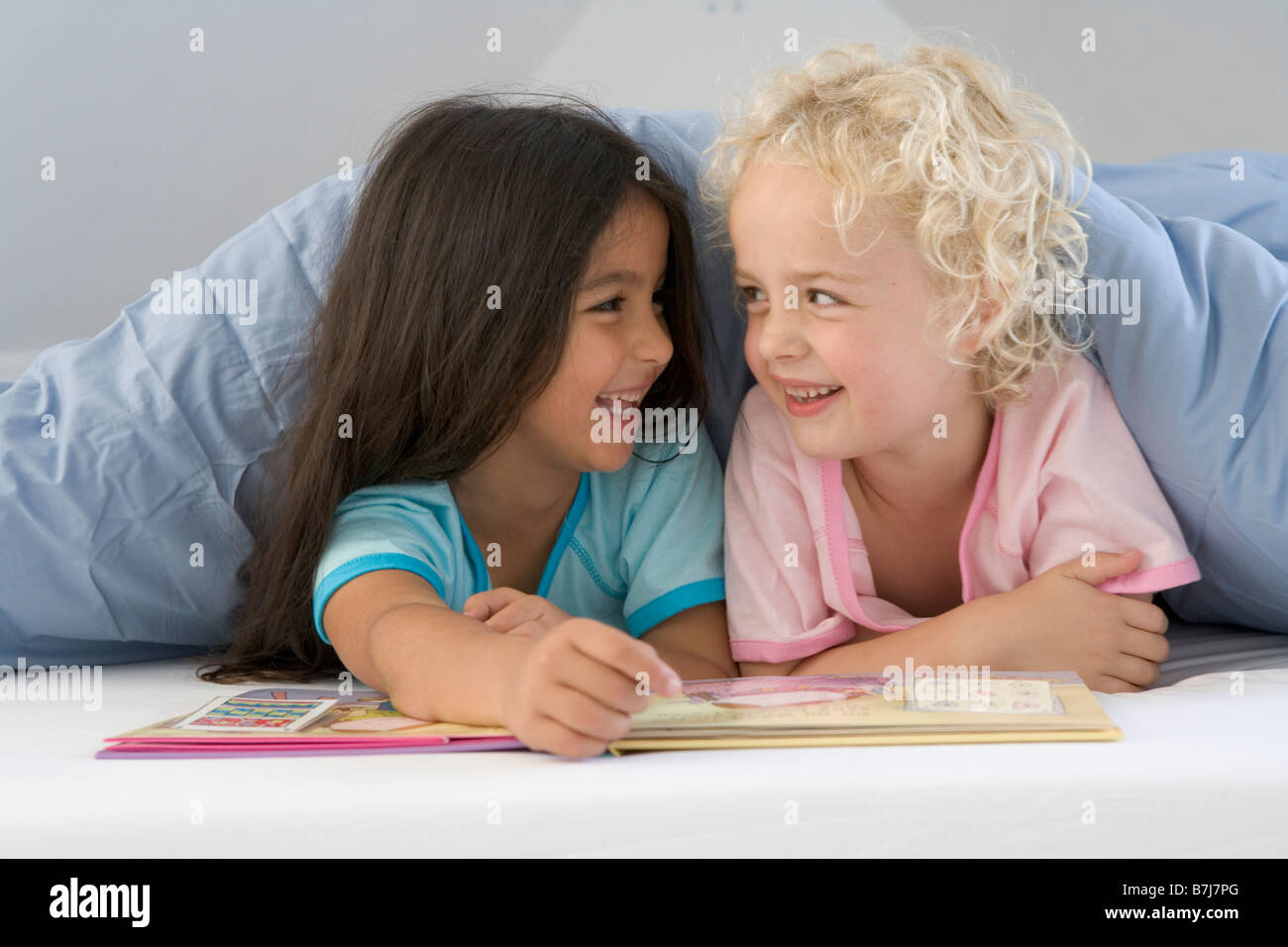 Child girls hi-res stock photography and images - Alamy