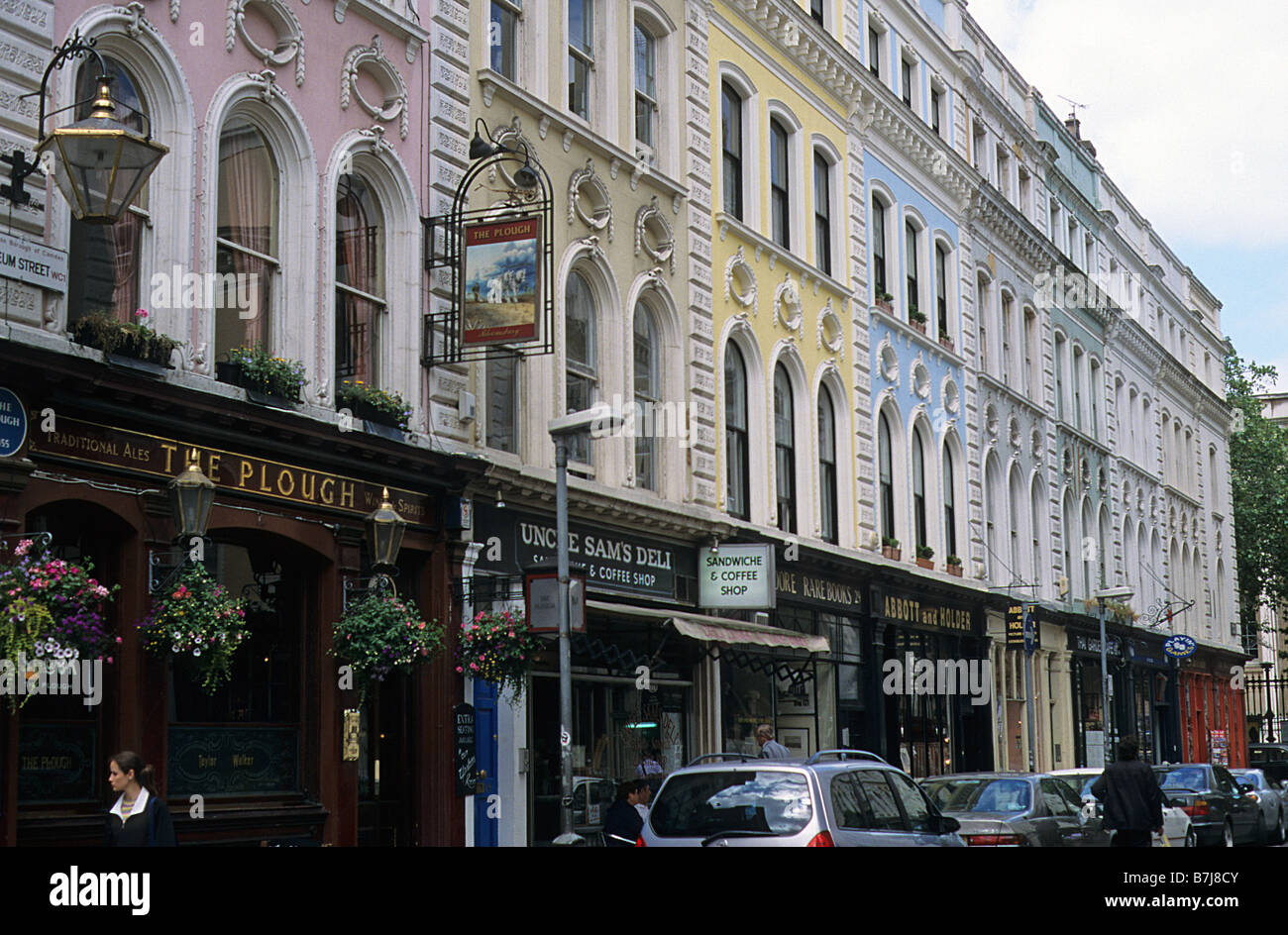 Shops with flats and offices above hi-res stock photography and images ...