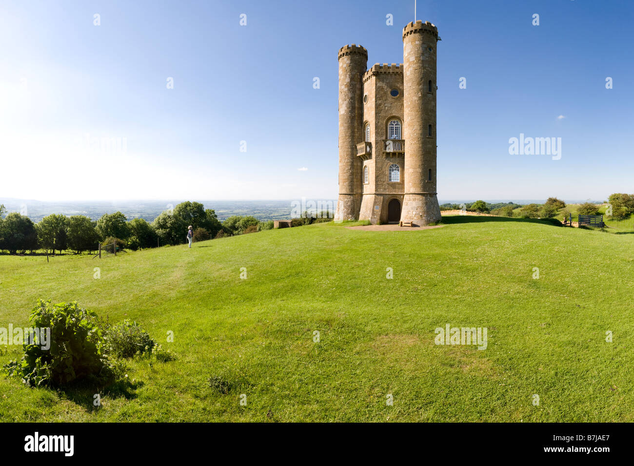 Broadway tower cotswolds hi-res stock photography and images - Alamy