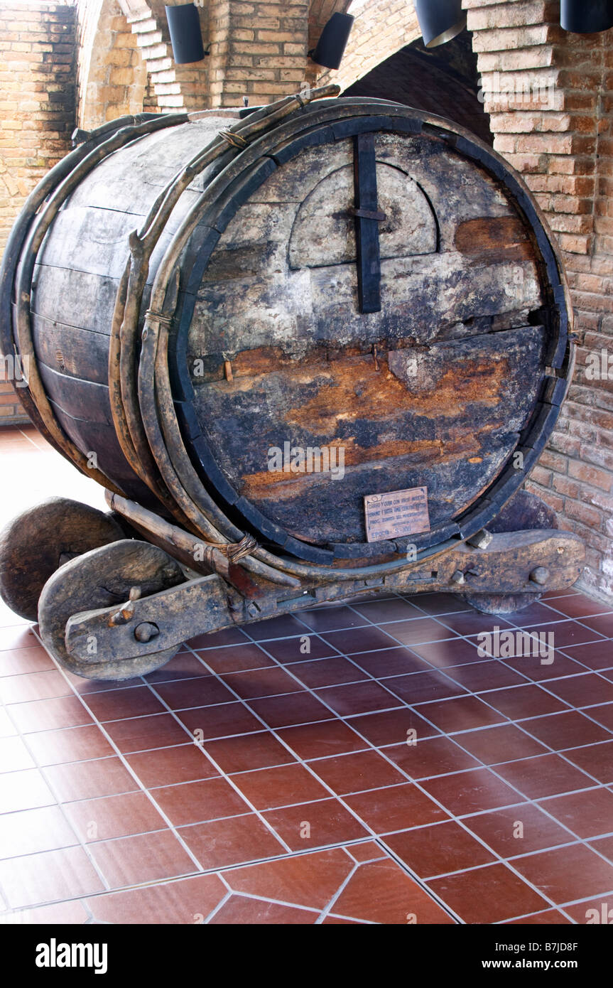 Ancient medieval oak vat on an old cart. Codorniu, Sant Sadurni d'Anoia ...