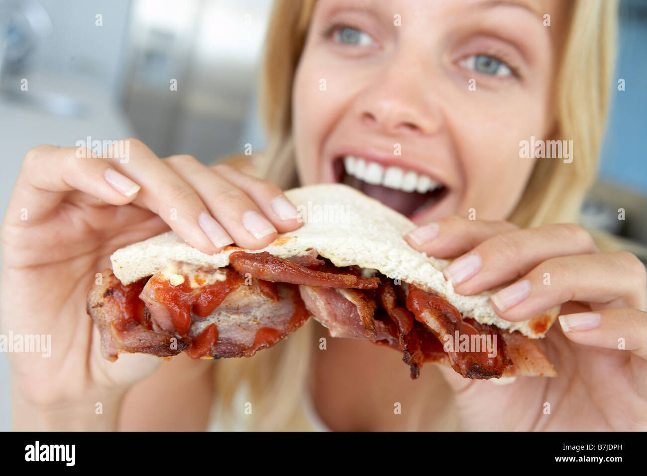 Food image of bacon sandwich hi-res stock photography and images - Alamy