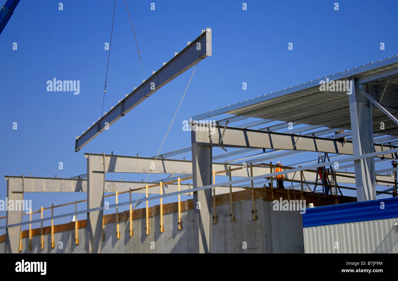 Steel roof girders beams hi-res stock photography and images - Alamy