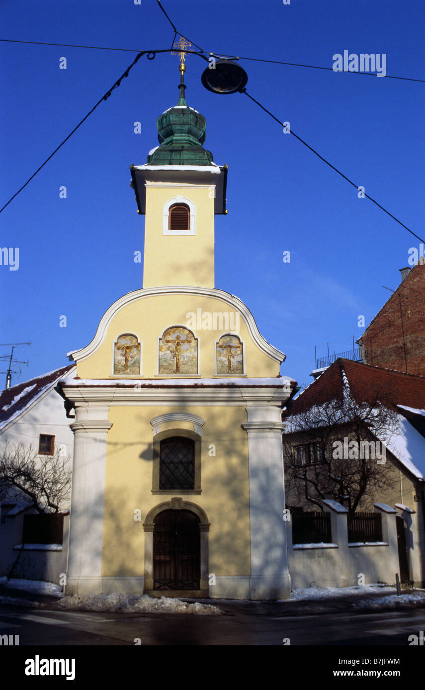 Church at the corner hi-res stock photography and images - Alamy