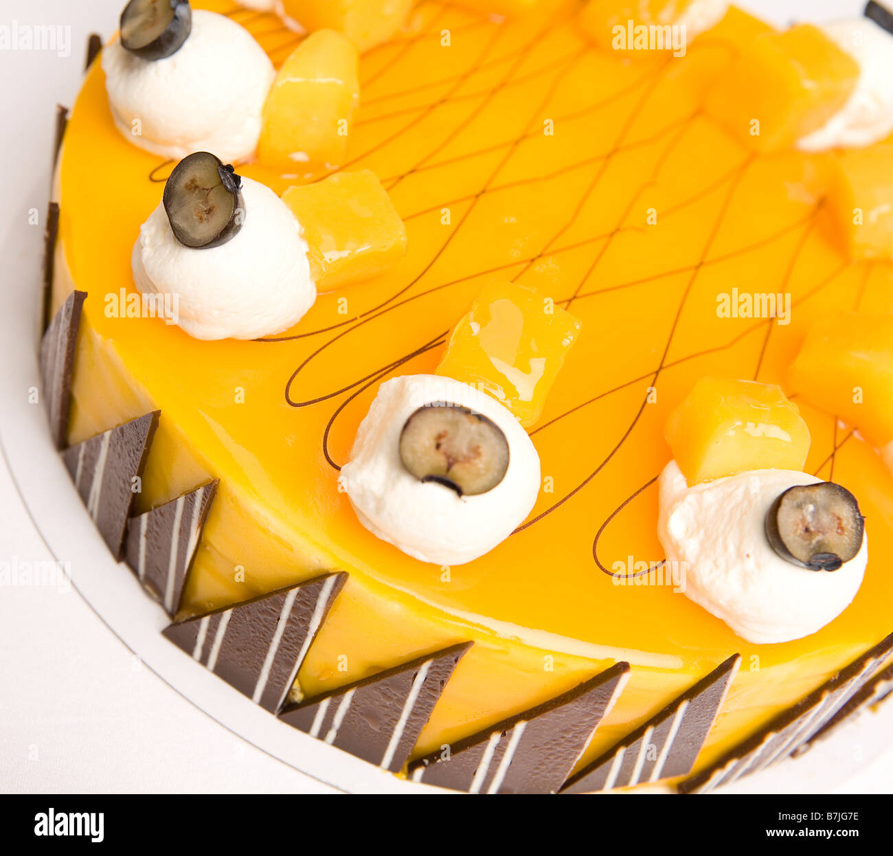 Mango cheesecake hi-res stock photography and images - Alamy