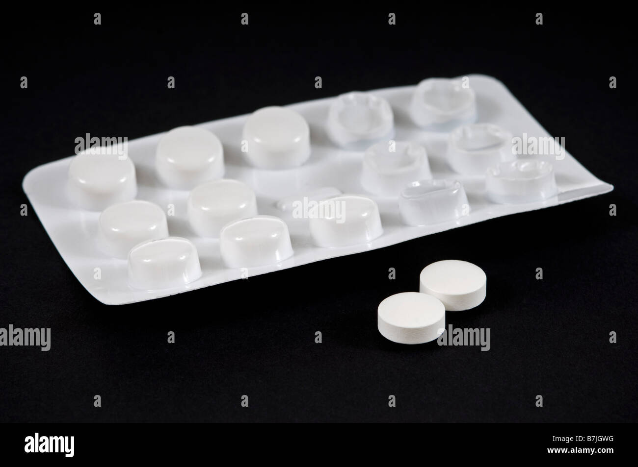 Medicine medication pills packet hi-res stock photography and images ...