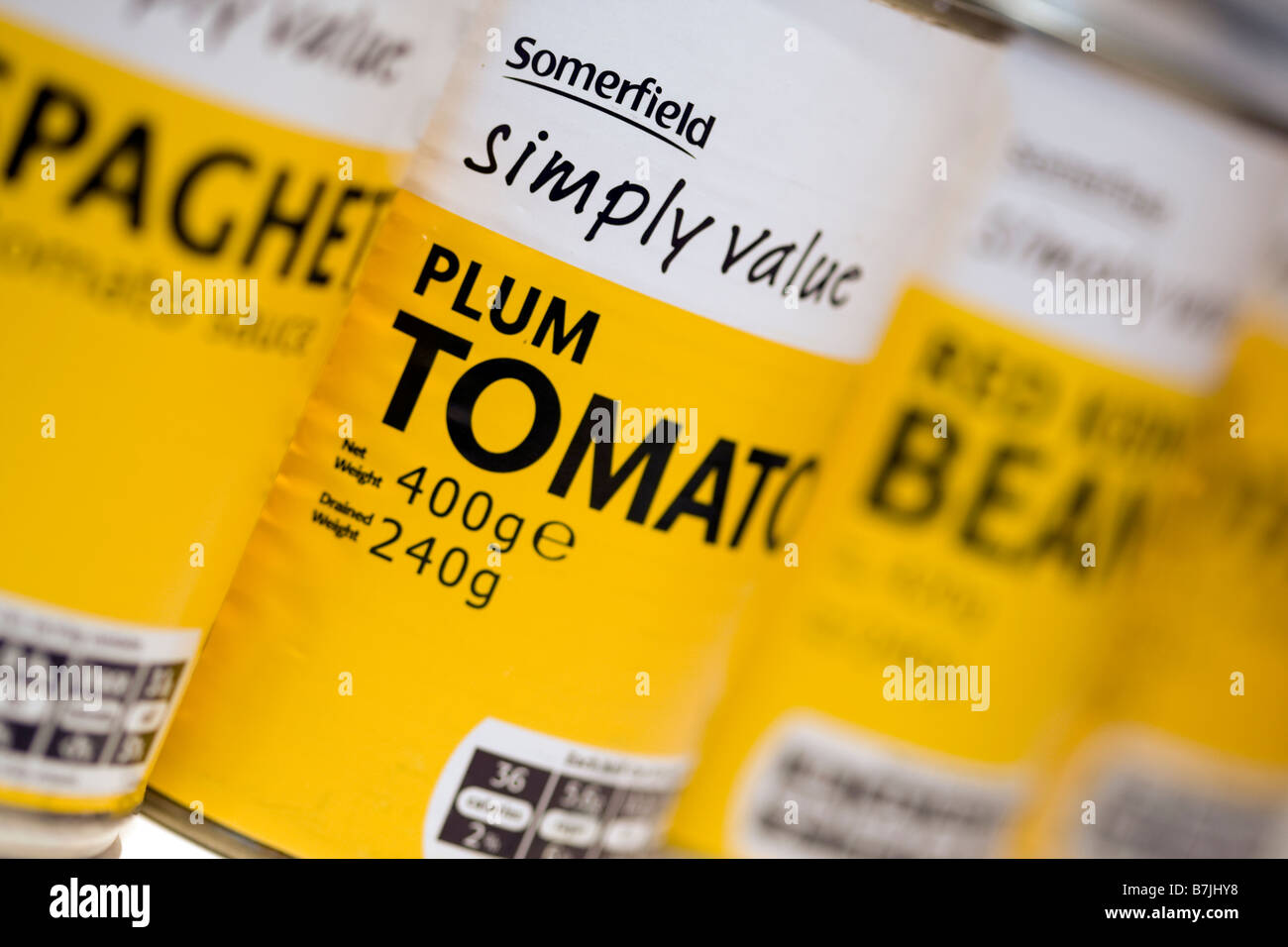 Low value range food supermarket hi-res stock photography and images ...