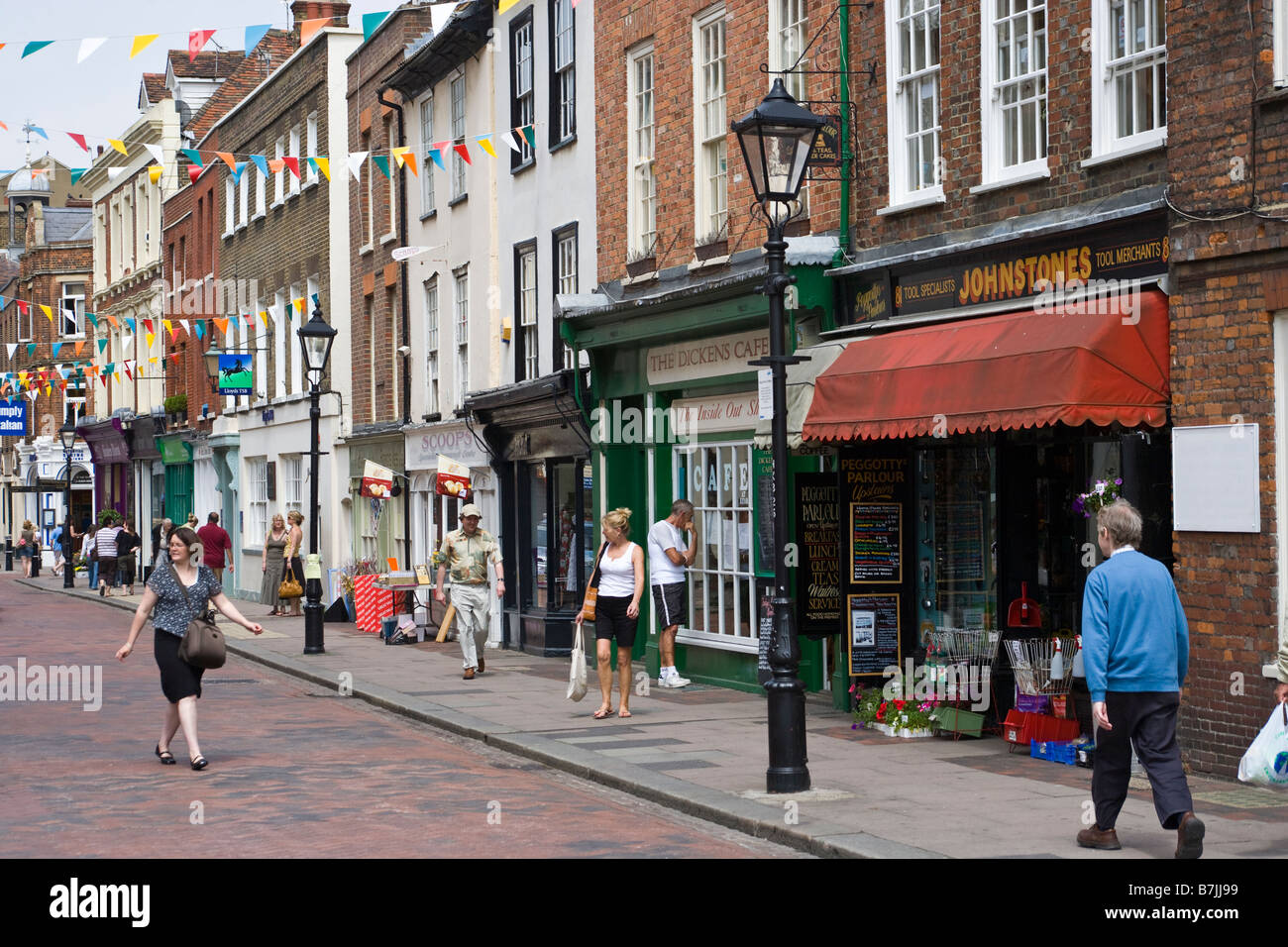 Rochester high street england hi-res stock photography and images - Alamy