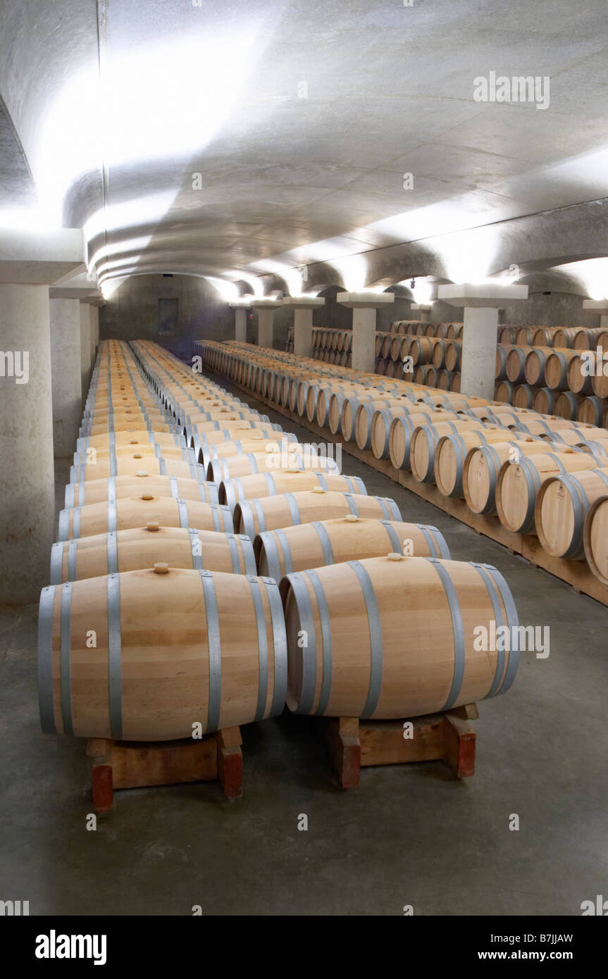 Infinity wine cellar hi-res stock photography and images - Alamy