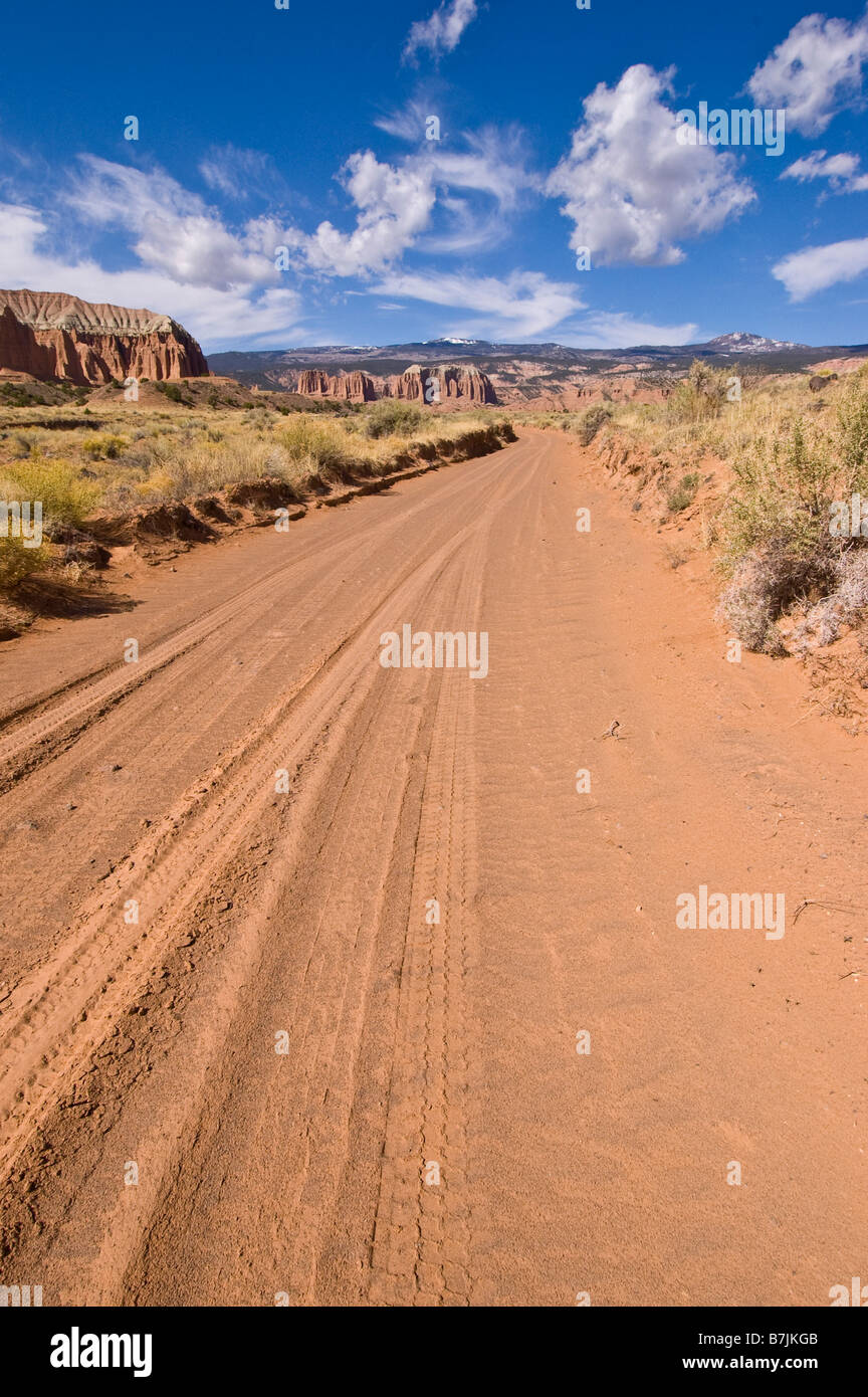 The road to the cathedral hi-res stock photography and images - Alamy