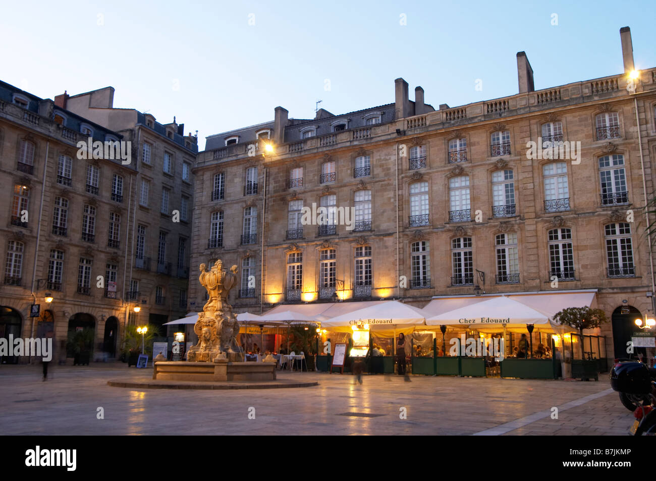 Place du parlement bordeaux hi-res stock photography and images - Alamy