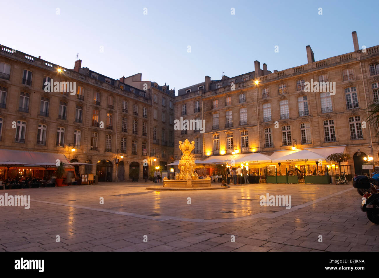 Place du parlement bordeaux hi-res stock photography and images - Alamy
