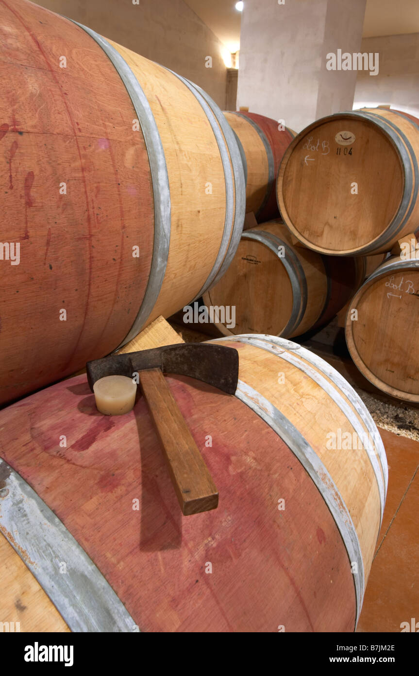 Bung hammer hi-res stock photography and images - Alamy