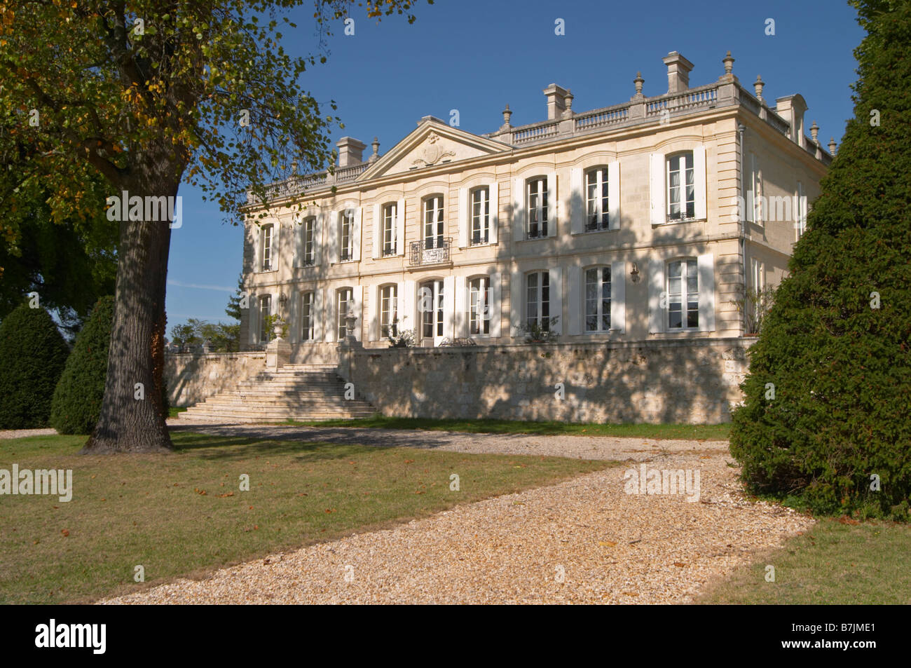 Fronsac hi-res stock photography and images - Alamy