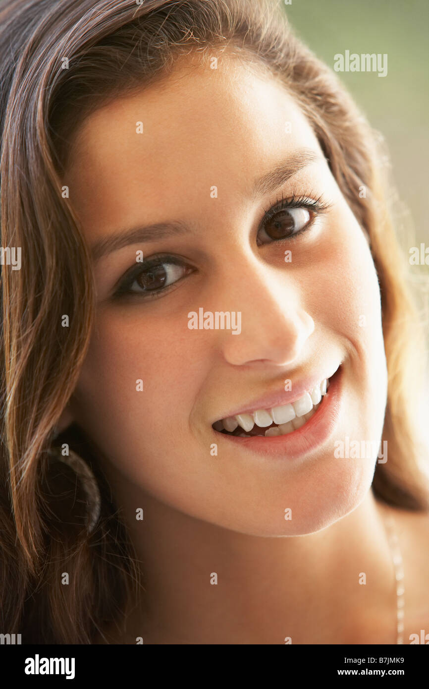16 year old girl headshot hi-res stock photography and images - Alamy