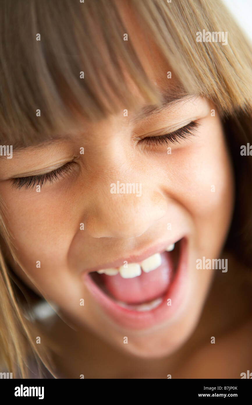 Portrait Of Girl Screaming Stock Photo - Alamy
