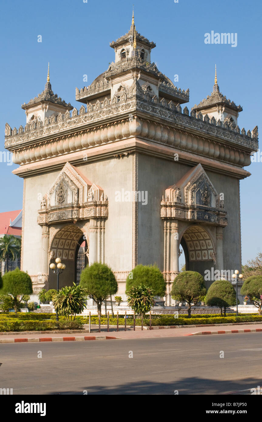 Patuxay in vientiane, Laos Stock Photo - Alamy