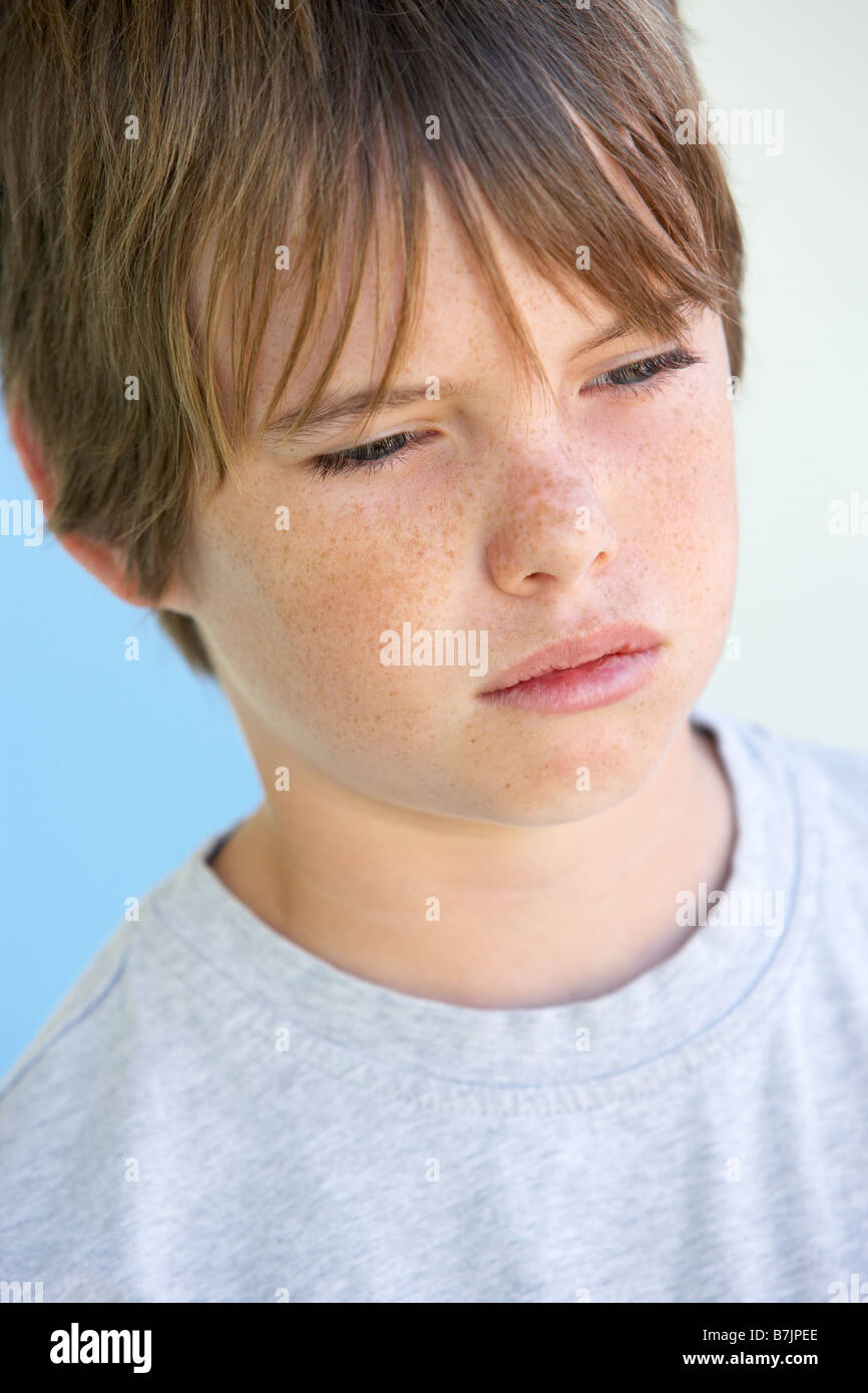 Headshot sad teen boy hi-res stock photography and images - Alamy