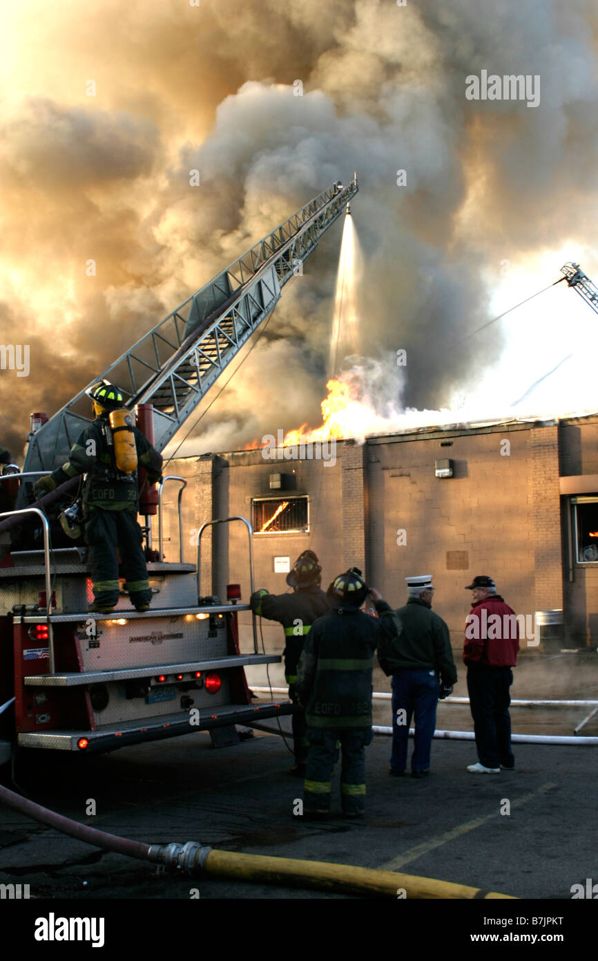 Fire truck commercial building hi-res stock photography and images - Alamy
