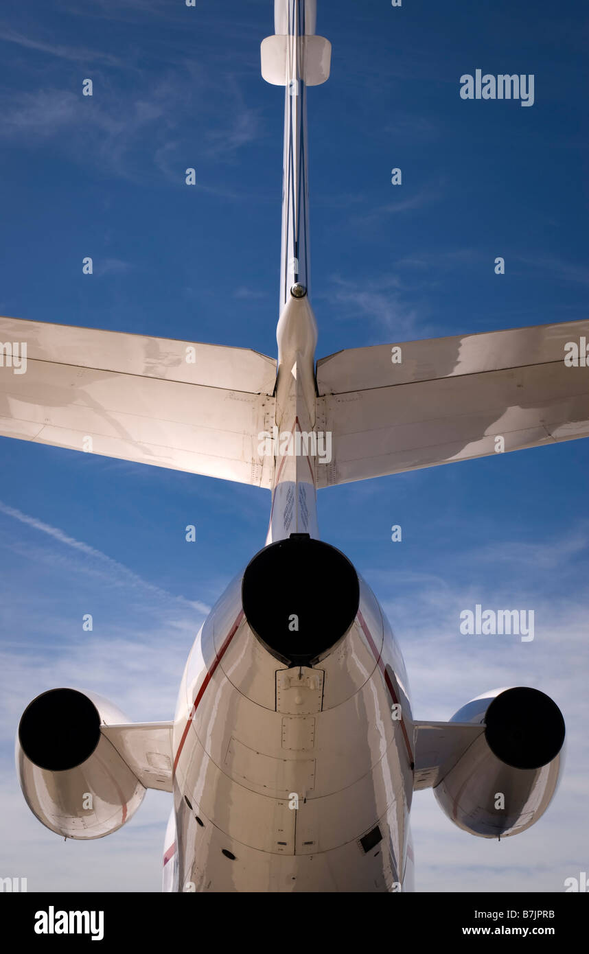 Back side of a Dassault Falcon 900 airplane Stock Photo - Alamy