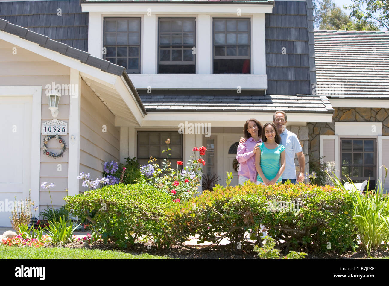 Family house door hi-res stock photography and images - Alamy